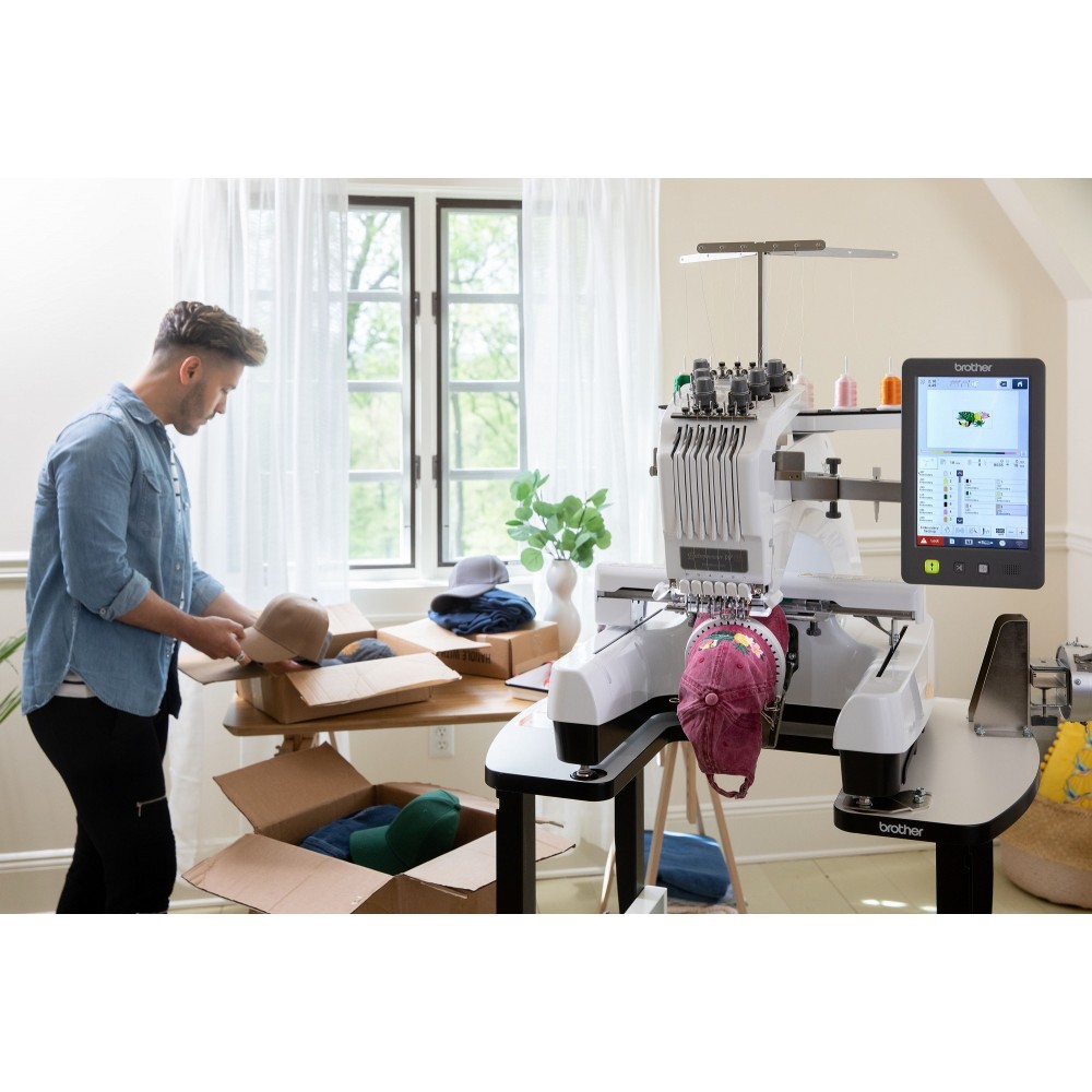 Brother PR680W Machine à broder 6 aiguilles